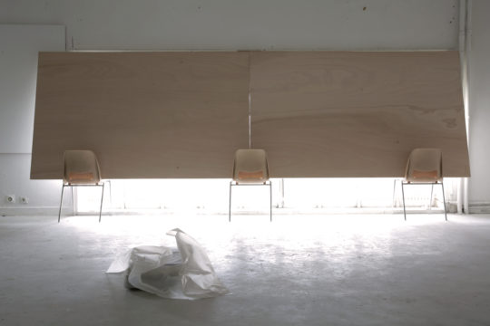 Une manière de cacher une fenêtre - Kevin Hoarau